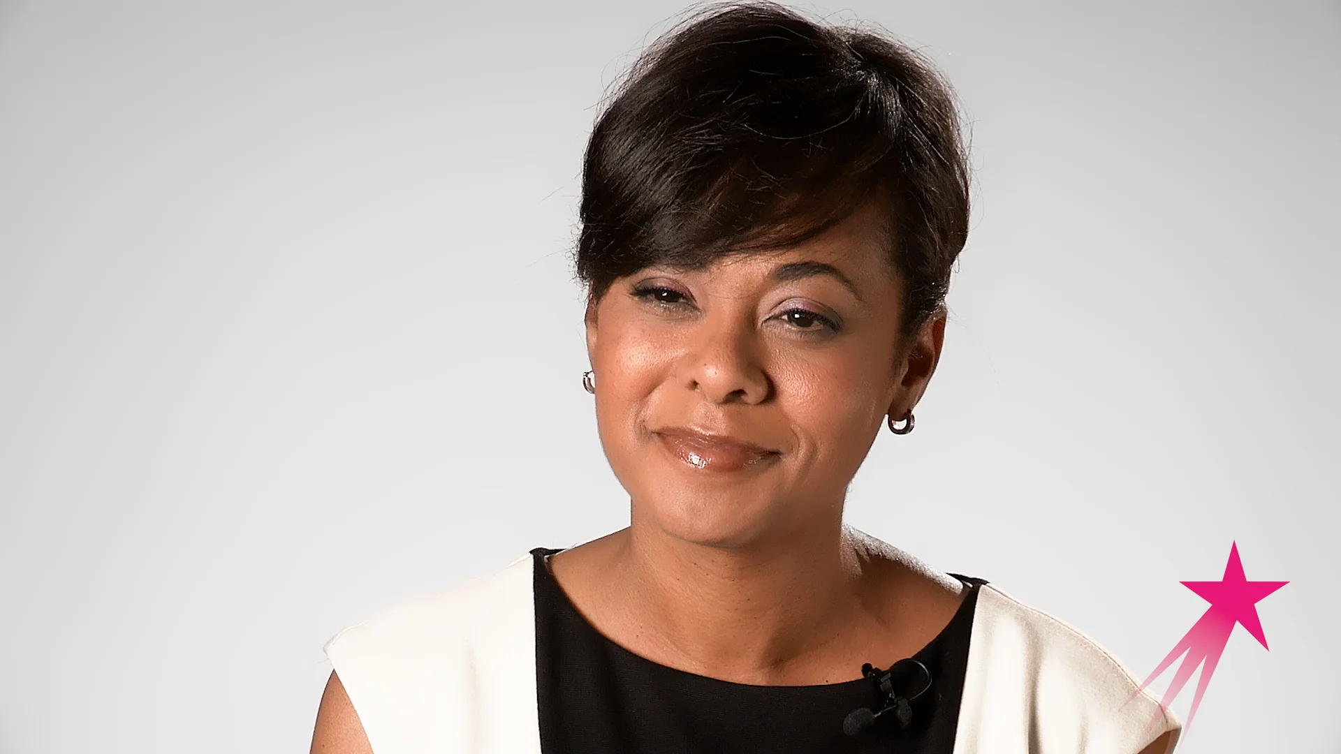 Journalist: Overcoming Obstacles - Vickie Newton Career Girls Role ...