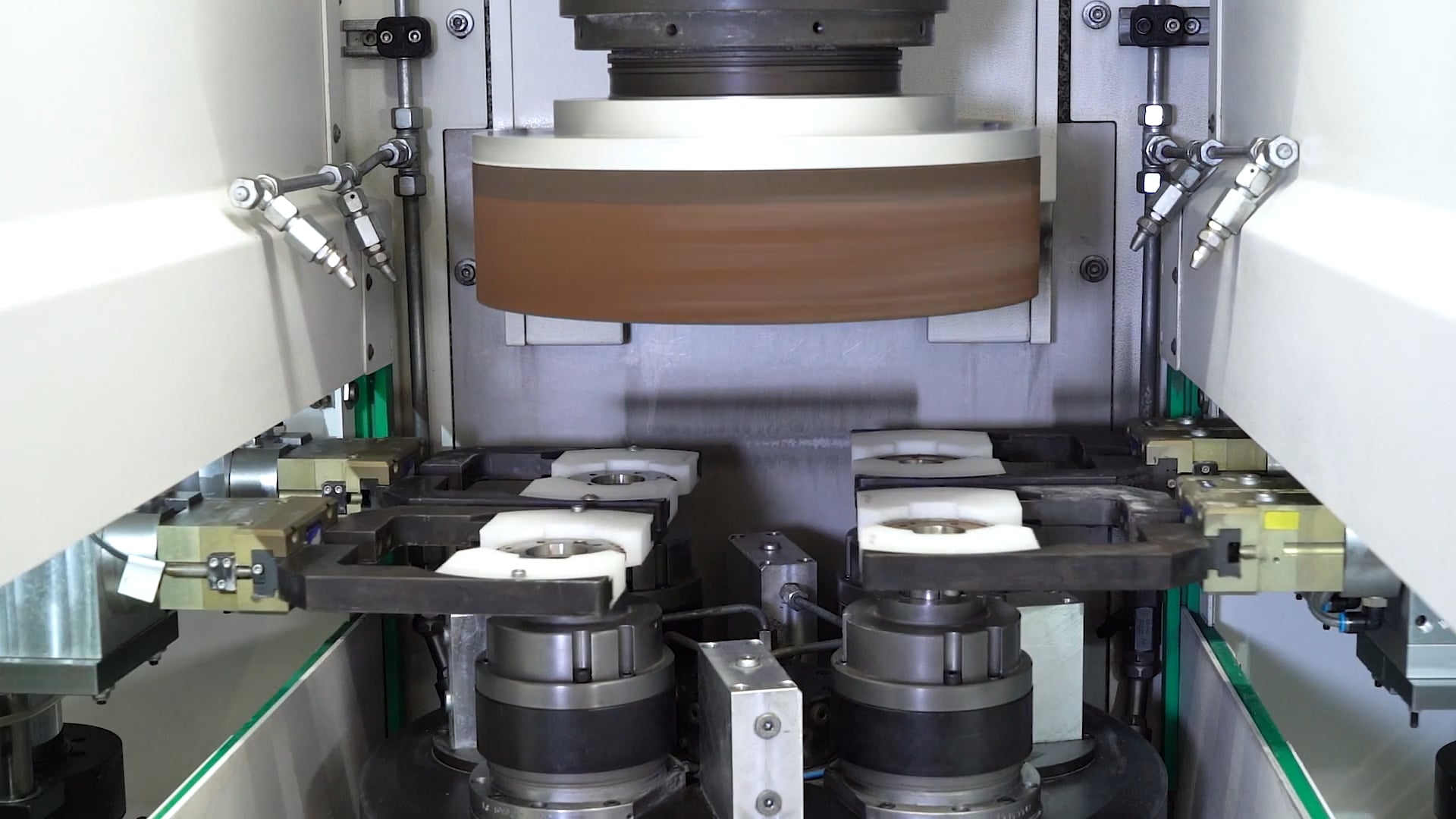 Face grinding of 4 workpieces at once with Naxos Diskus | Videos ...