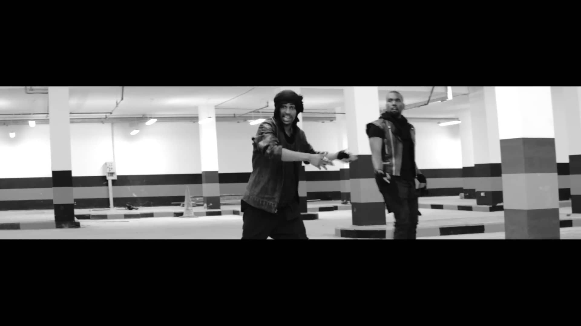 Kanye West - Mercy ft. Big Sean, Pusha T, 2 Chainz on Vimeo