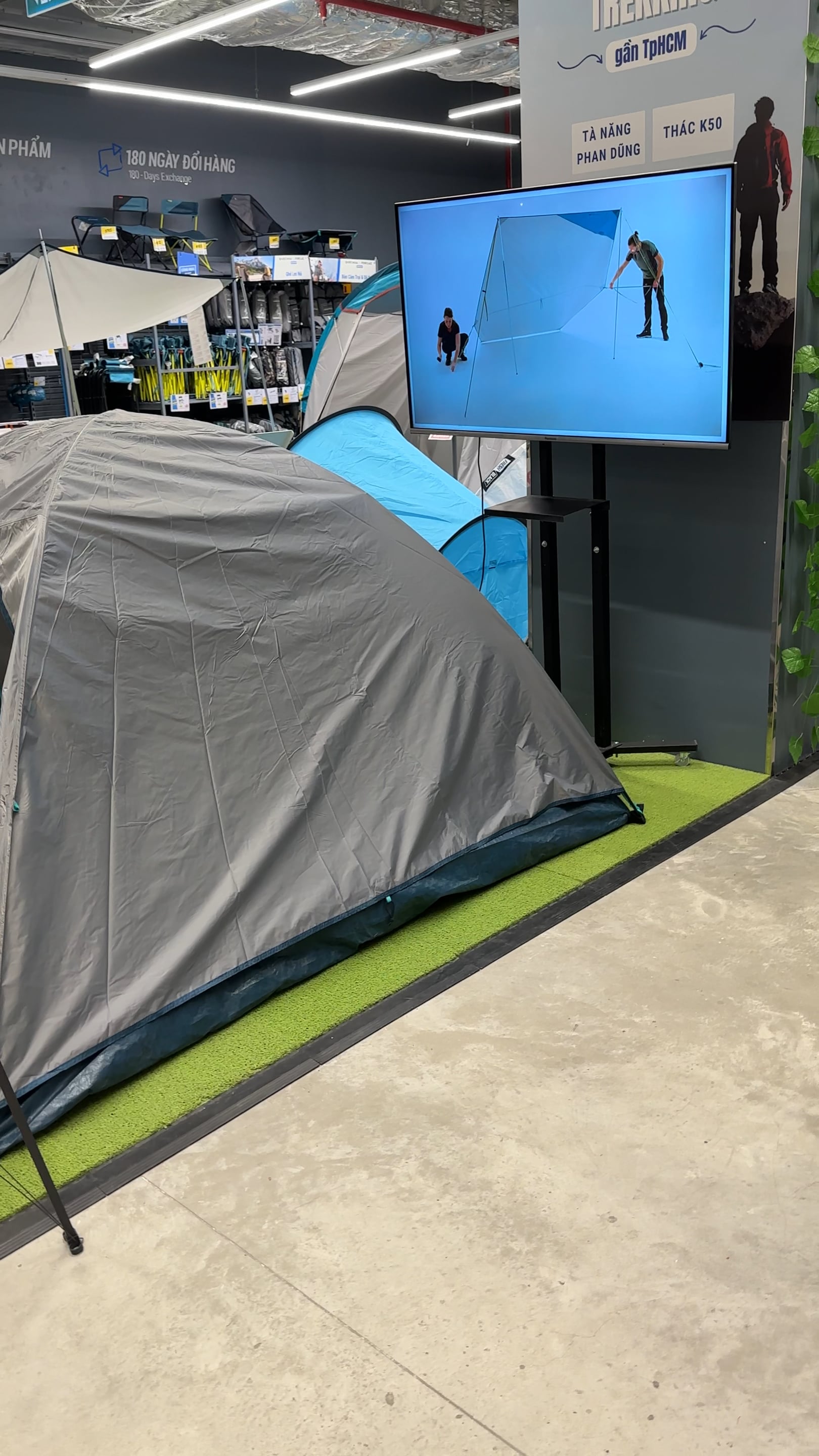 Decathlon's TV ads introducing about the product on Vimeo