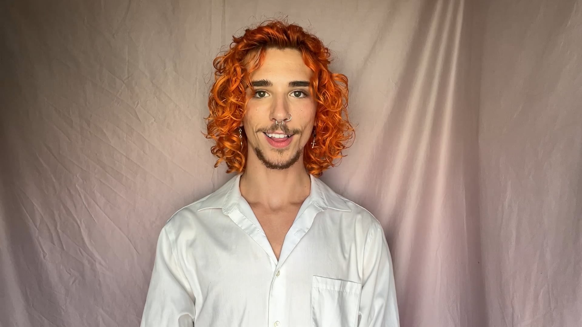 Sam Craven for Friend Group at Trivia Night on Vimeo