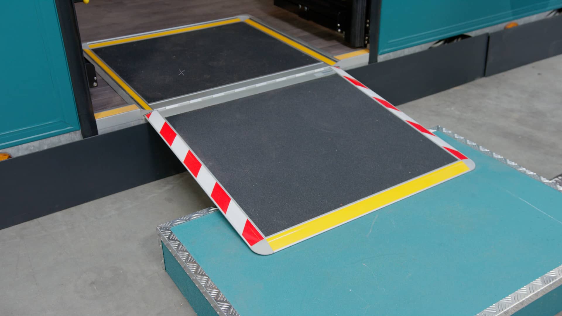 Manual Wheelchair Ramp - Ventura Systems on Vimeo