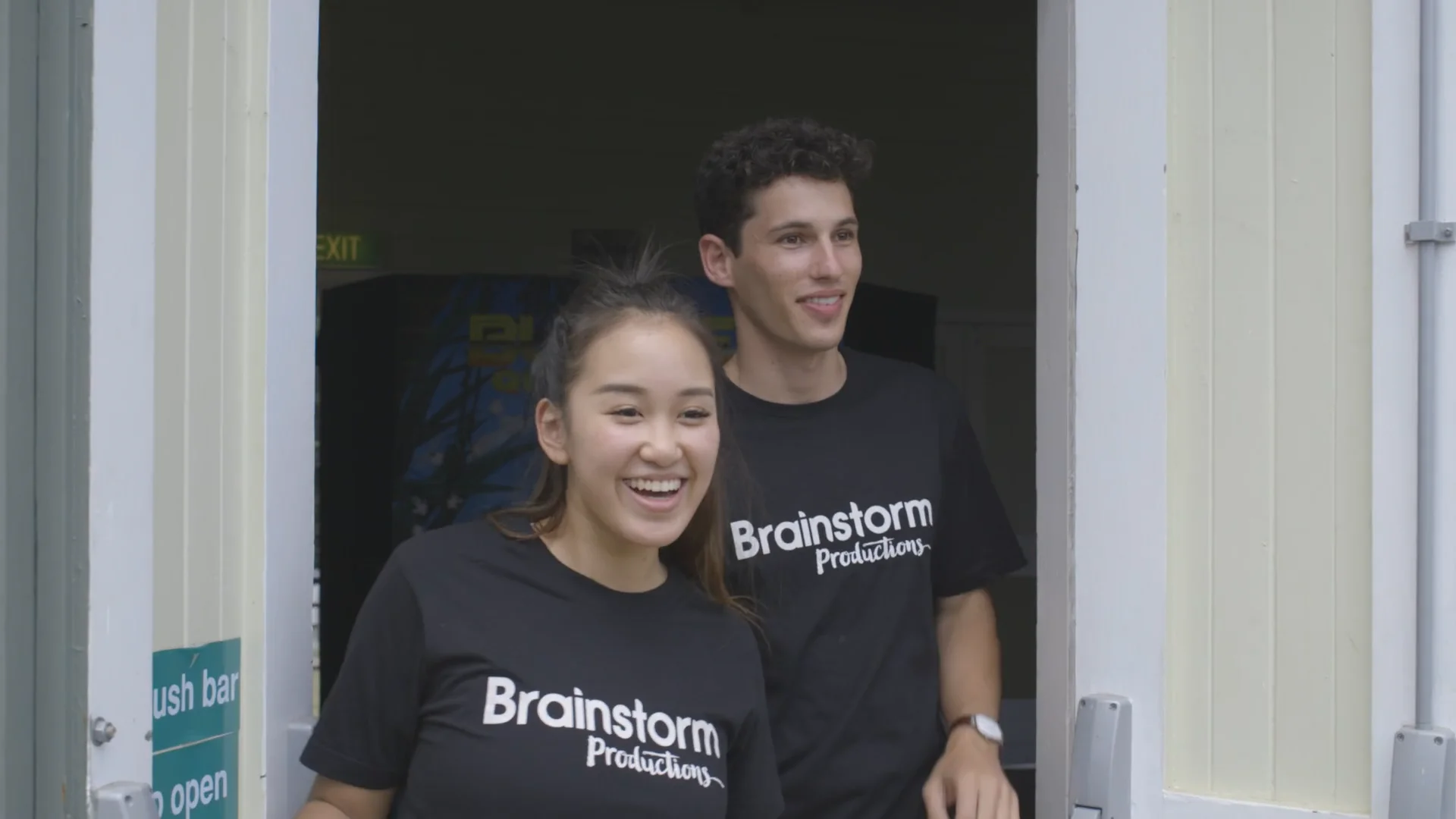 Live Performances for Primary & Secondary Schools - Brainstorm Productions on Vimeo