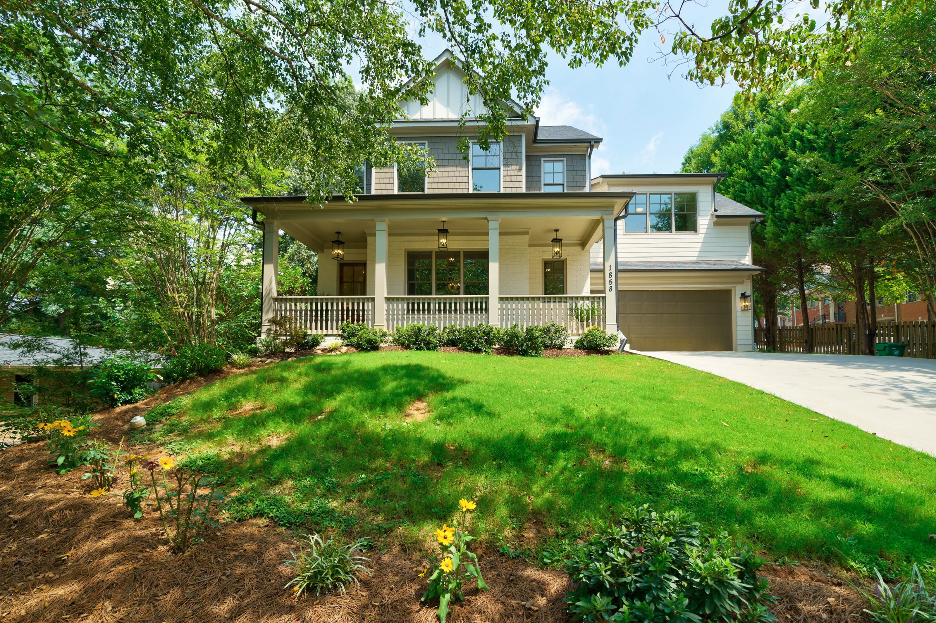 The Debbie Leonard Group - 1858 Dresden Dr NE, Atlanta, GA 30319 on Vimeo