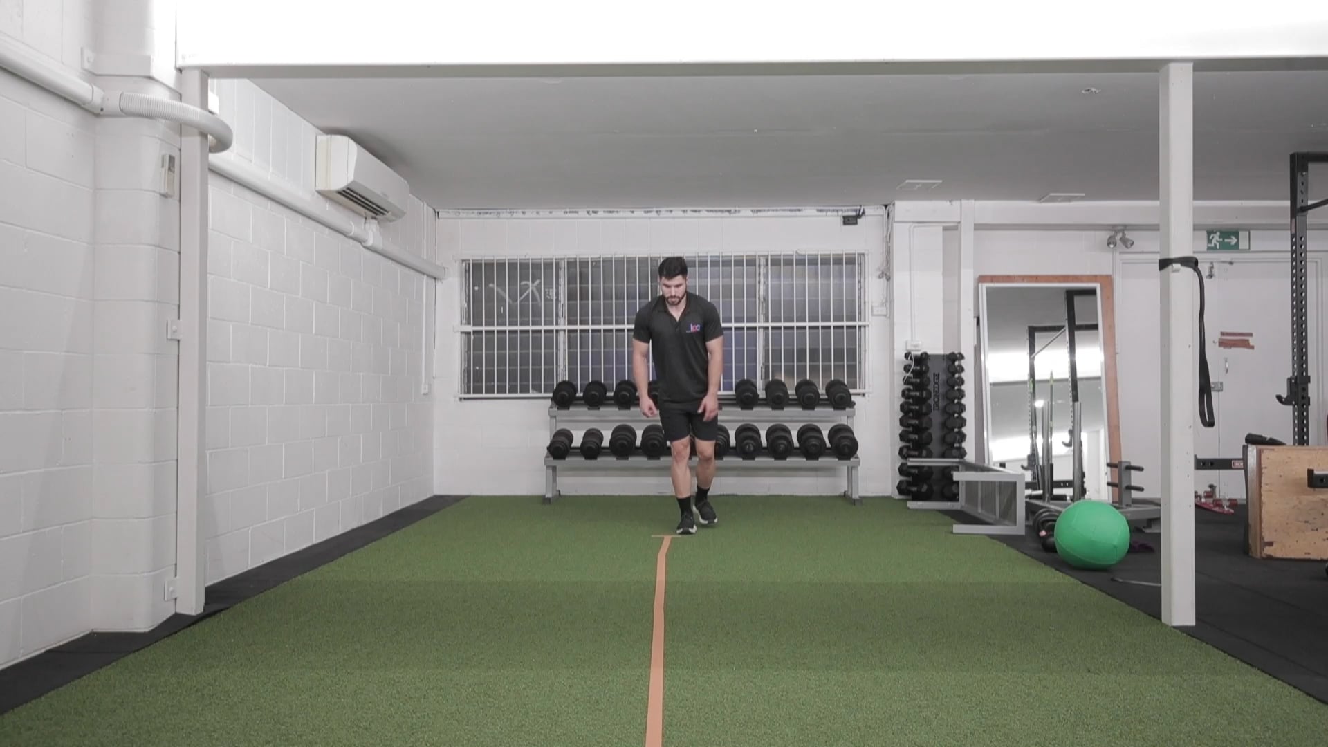 4.Triple crossover hop test. ACL rehab on Vimeo