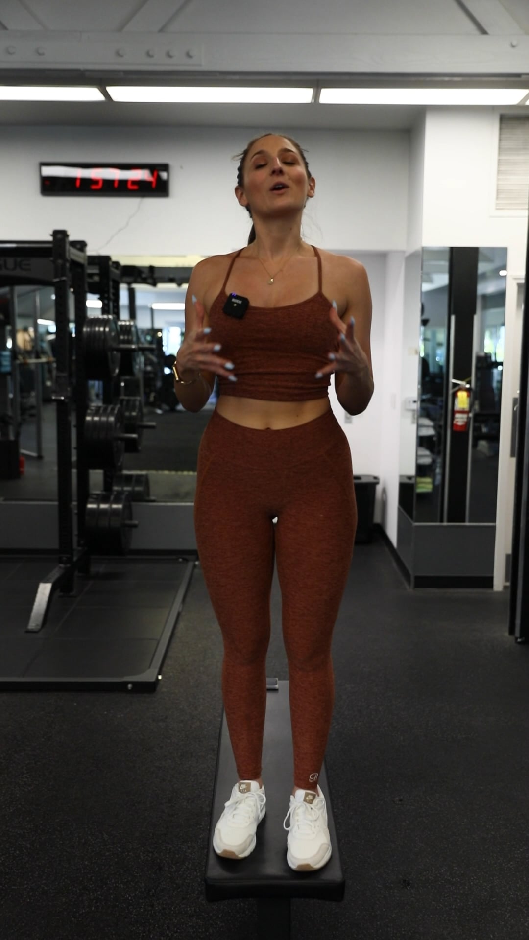 Eccentric Accentuated Pull Up on Vimeo