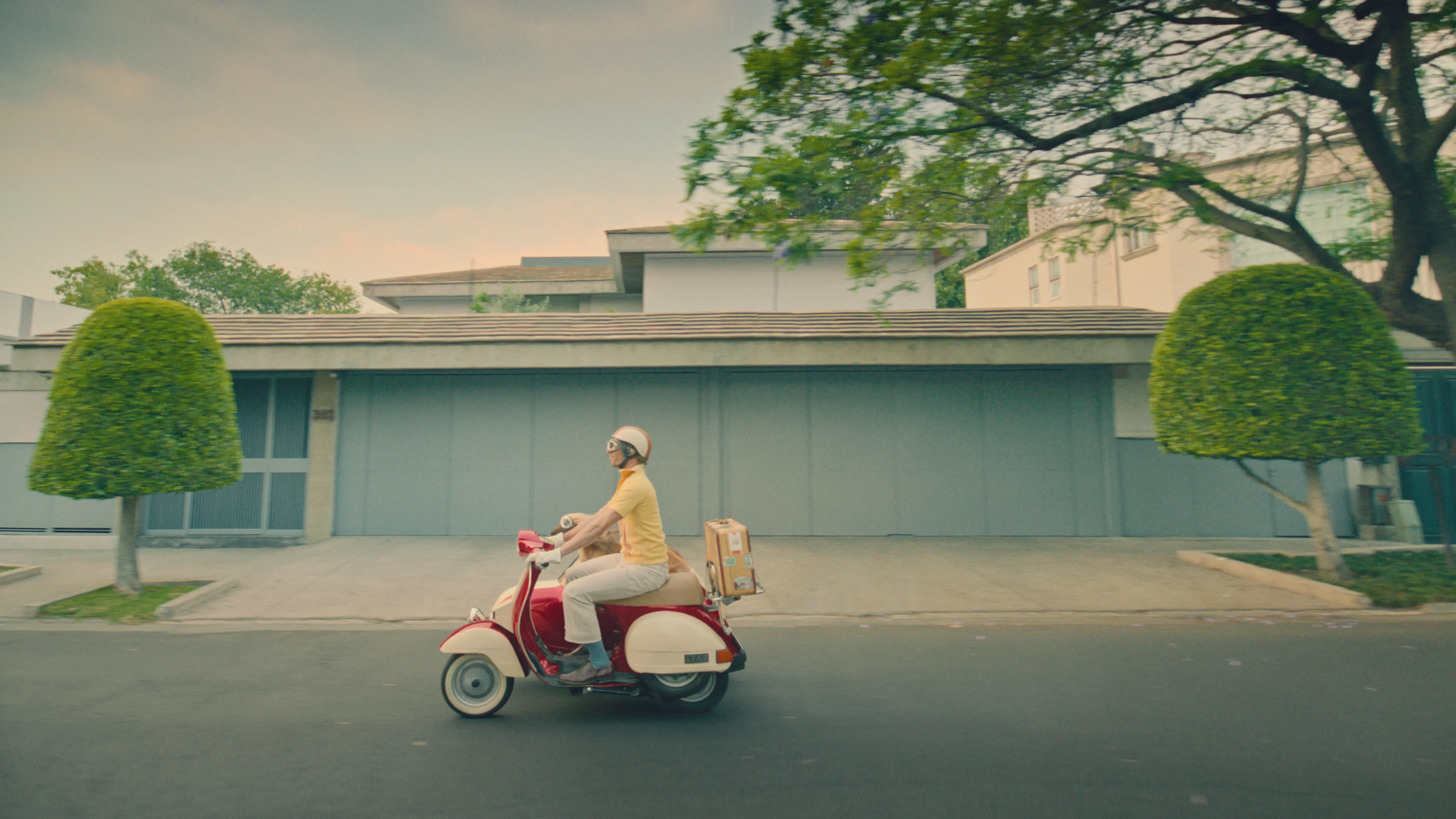 MacKenzie_HotelTonight_Campaign