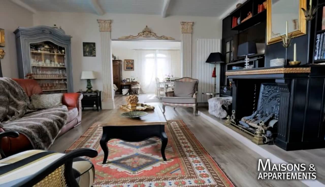ROYAN - APPARTEMENT À VENDRE - 750 240 € - 180 m² - 5 pièces on Vimeo