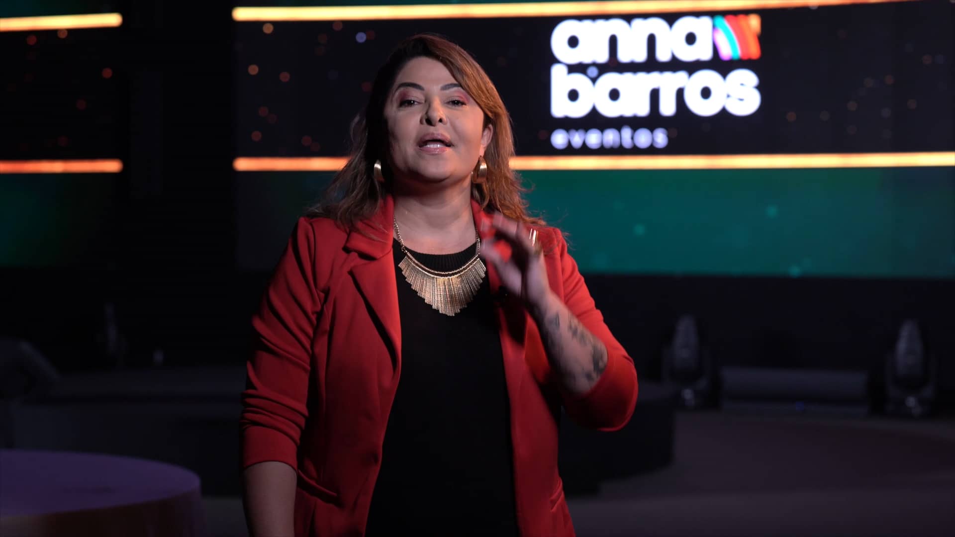 Anna Barros Horizontal on Vimeo