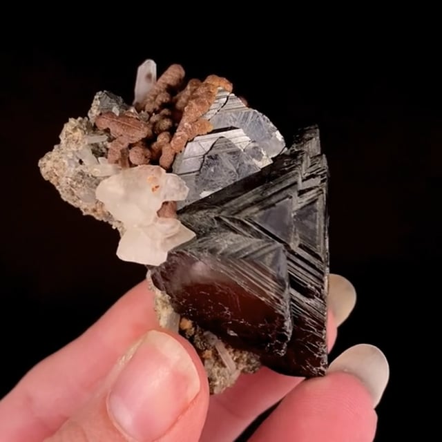 Worldwide Mineral Specimen Auction