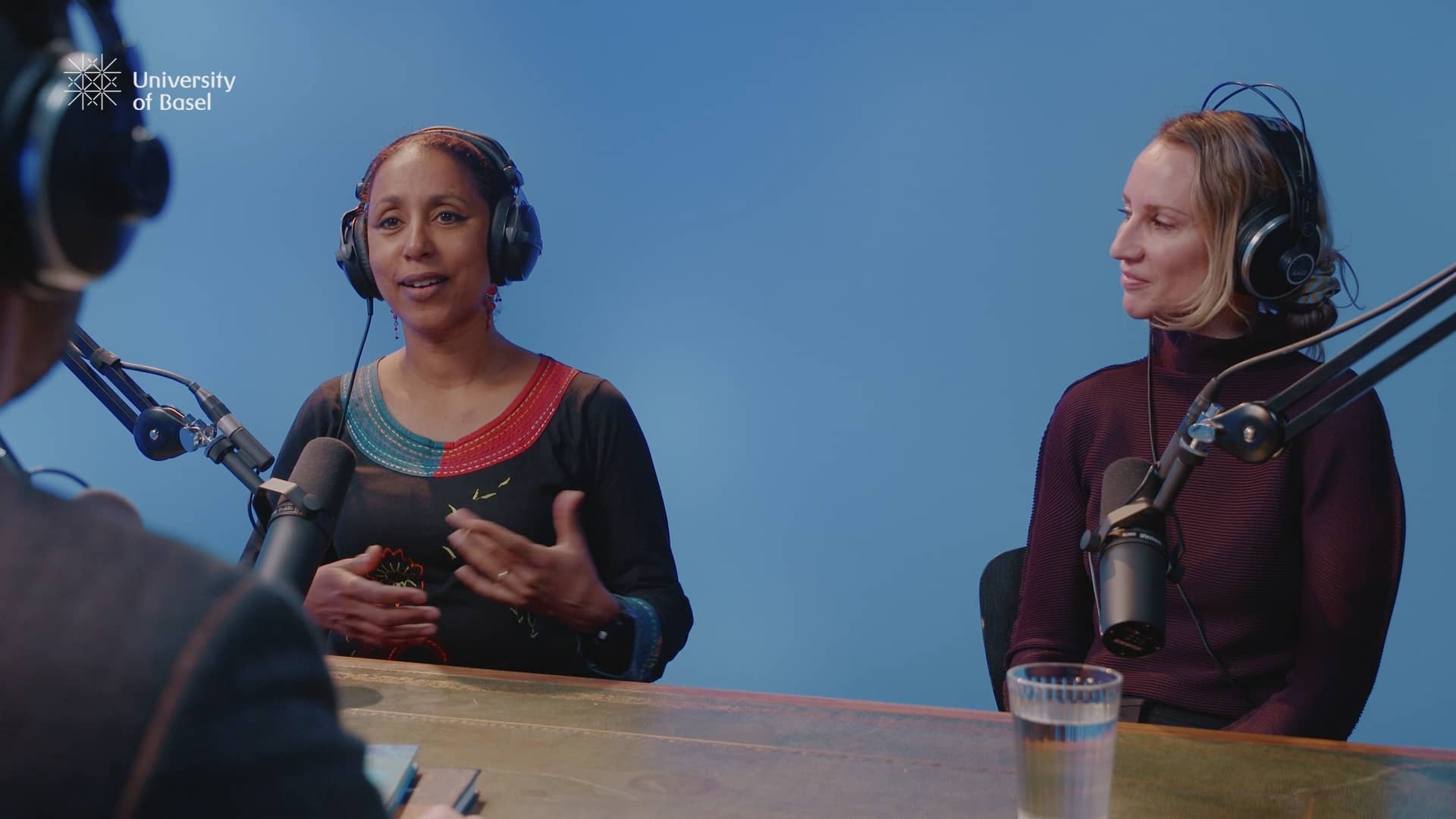 On Dance–with Hélène Neveu Kringelbach and Lesley Nicole Braun on Vimeo