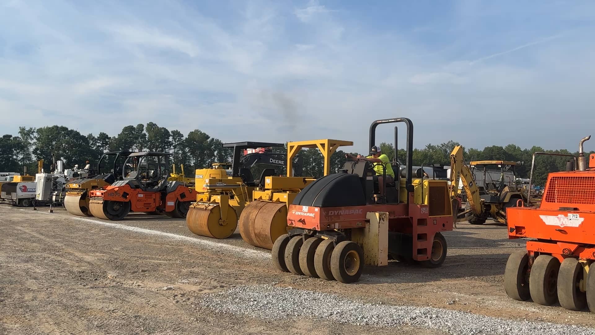 2000 DYNAPAC CP132 PNEUMATIC ROLLER SN 21620360 on Vimeo