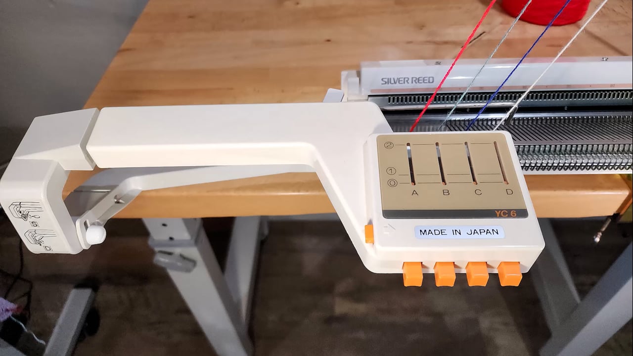 YC6 Yarn Changer | Machine Knitting Tutorial