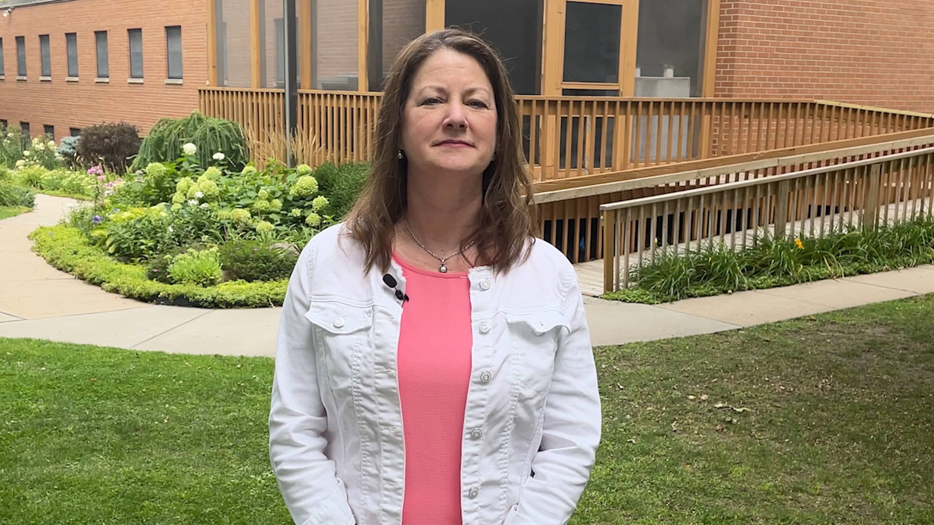 Lisa Sweeney_Web Intro on Vimeo