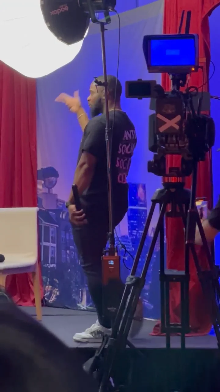 Live show on Vimeo