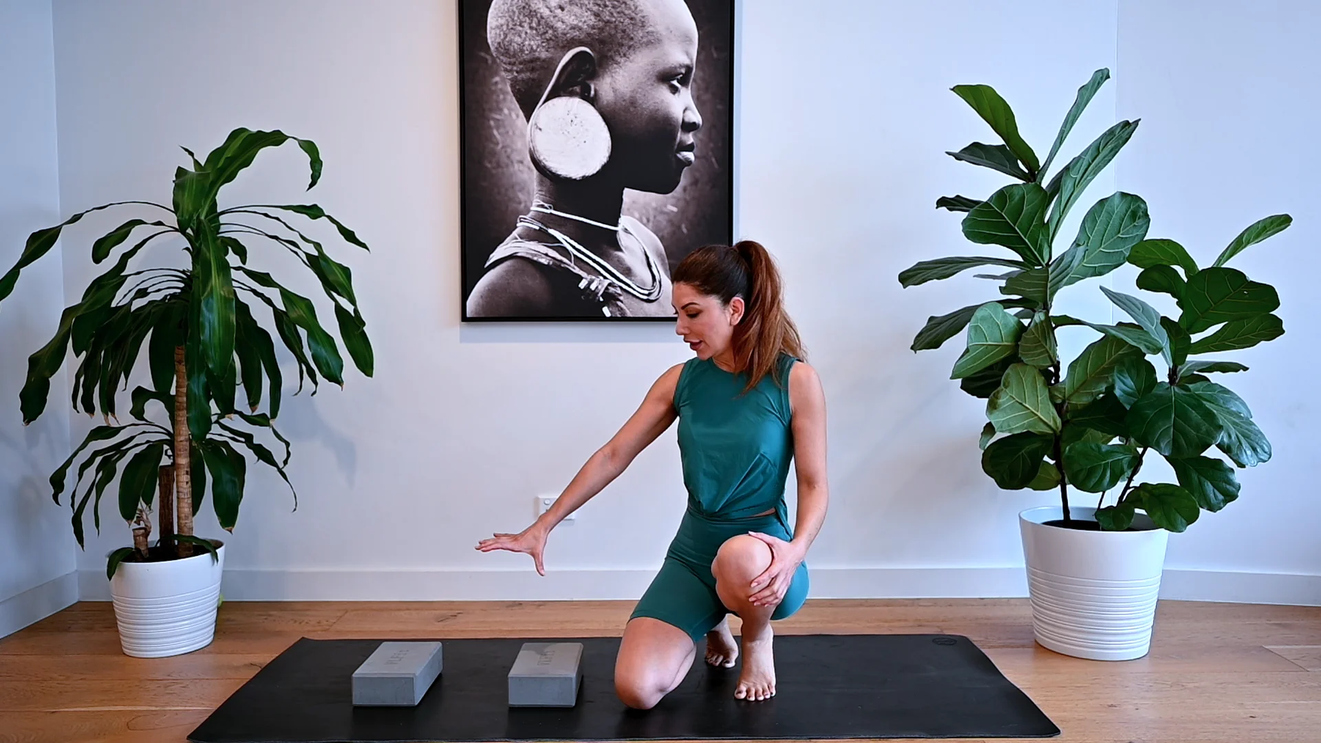 KNEE EXTENSION YOGA BLOCKS on Vimeo