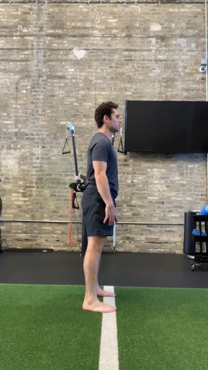 Runner's Lunge on Vimeo