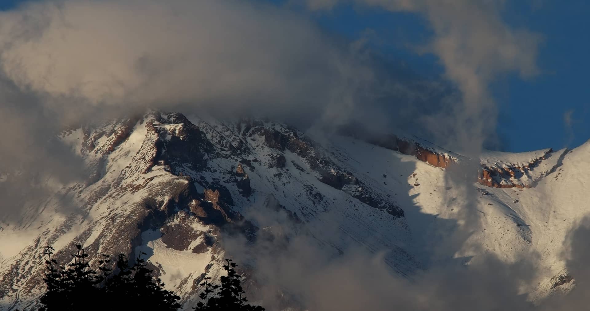 Mount Shasta Evening 4k 422 9-3-2023 on Vimeo