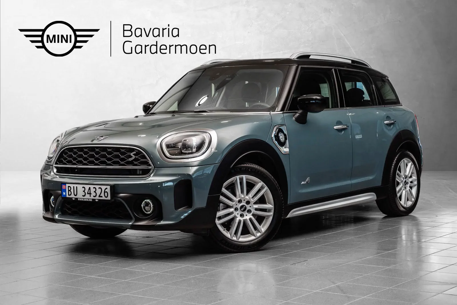 MINI Countryman Cooper SE All4 Essential on Vimeo