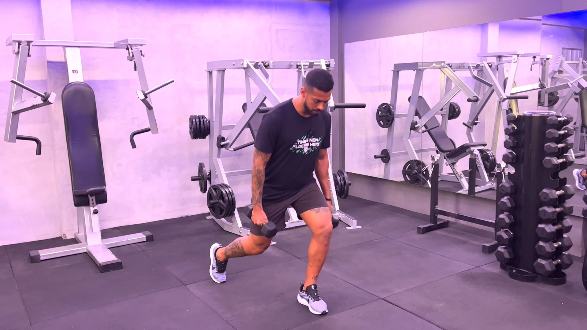 Split squat on Vimeo
