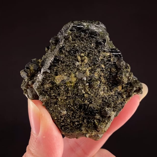 Epidote (pseudo-hexagonal) | Raskoh Mts., Kharan, Balochistan, Pakistan