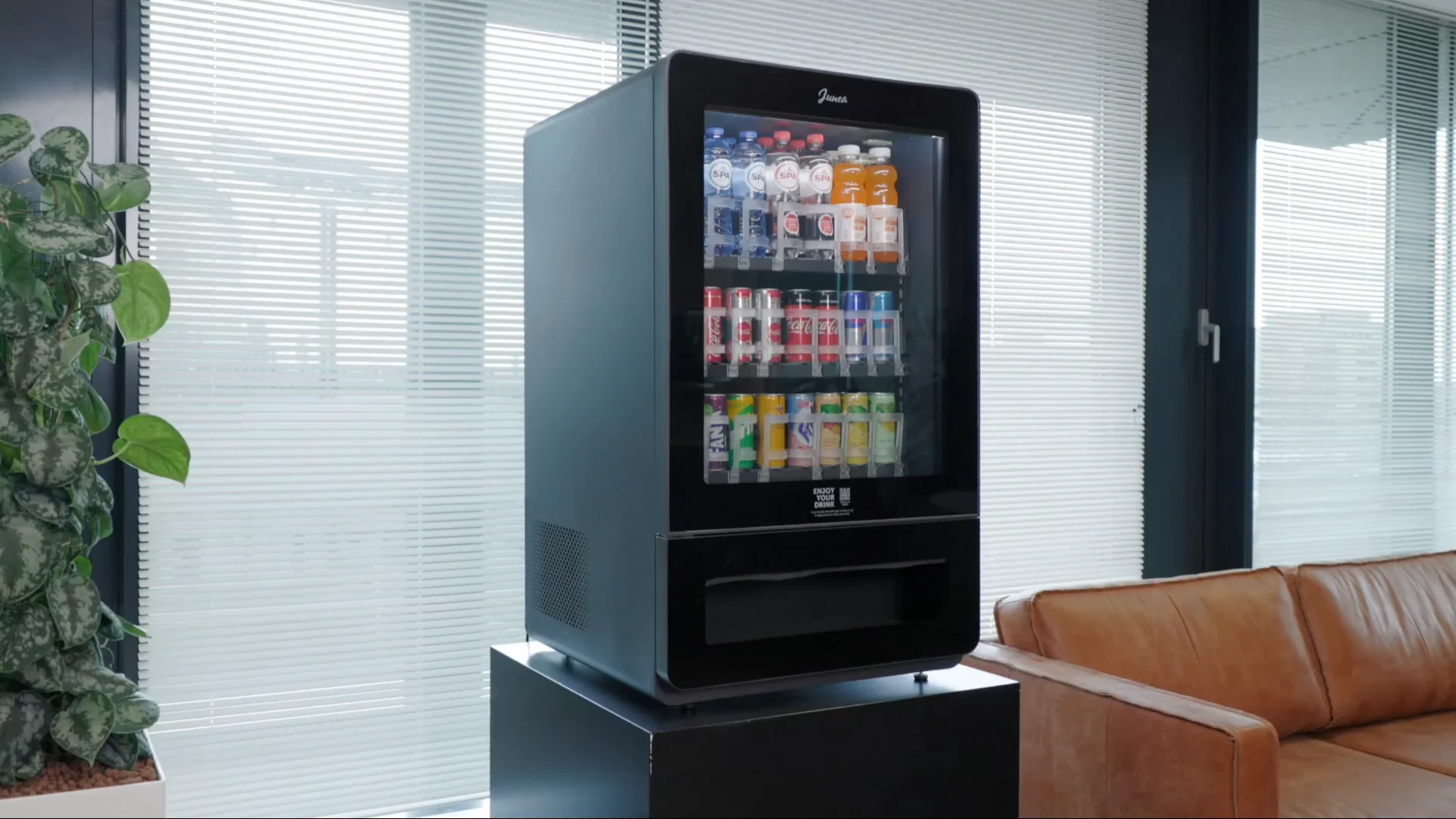 Junea Drinks video (Copy) on Vimeo