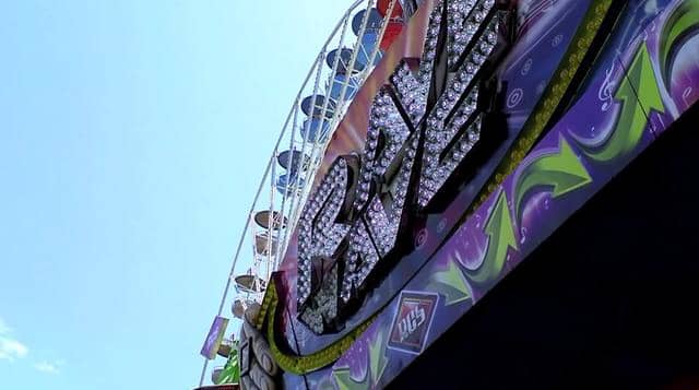 Rave Wave - SD County Fair amusement park ride on Vimeo