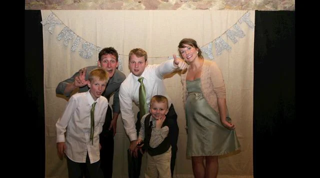 Krista & Bryant Photo Booth on Vimeo