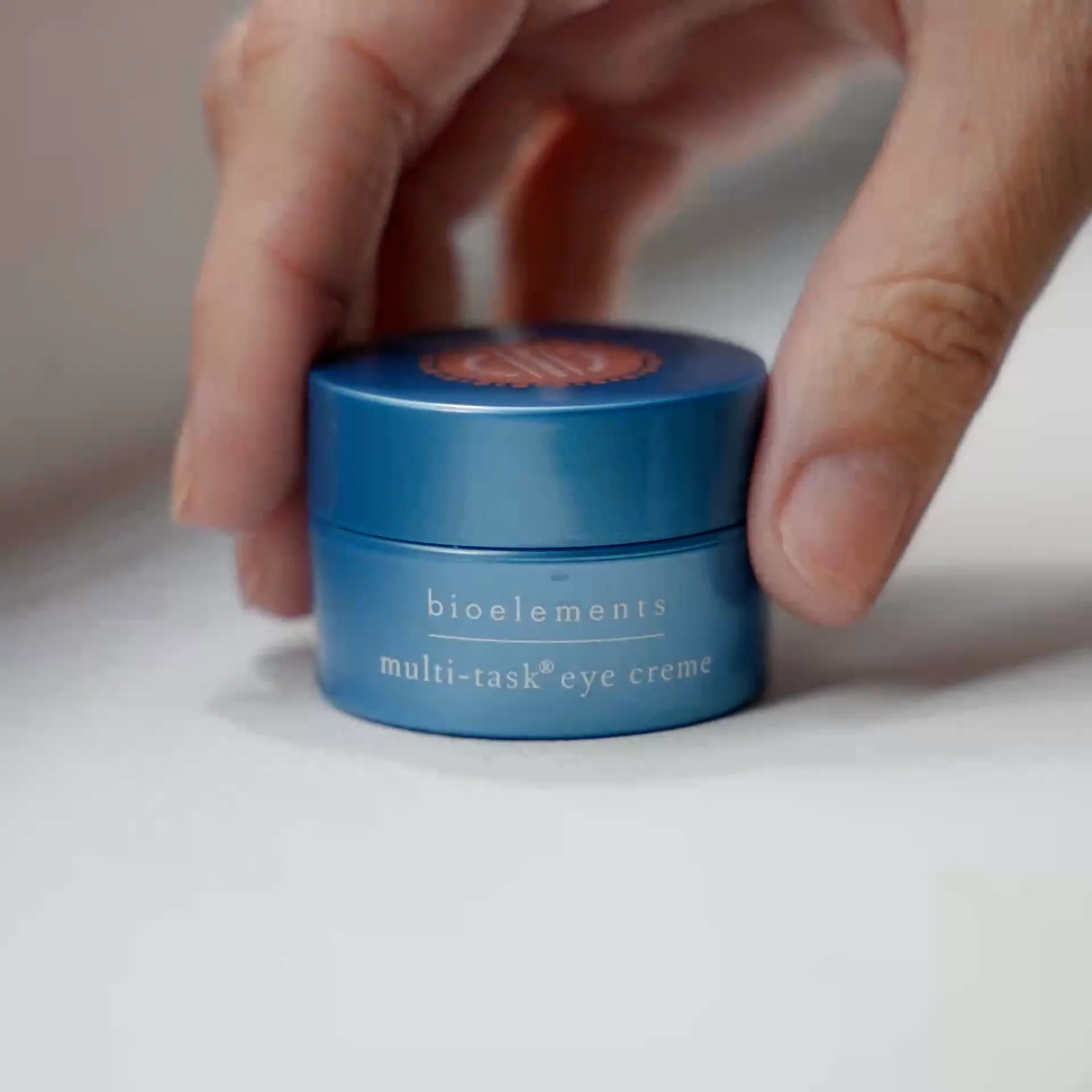 multitask eye cream_PDP_square on Vimeo