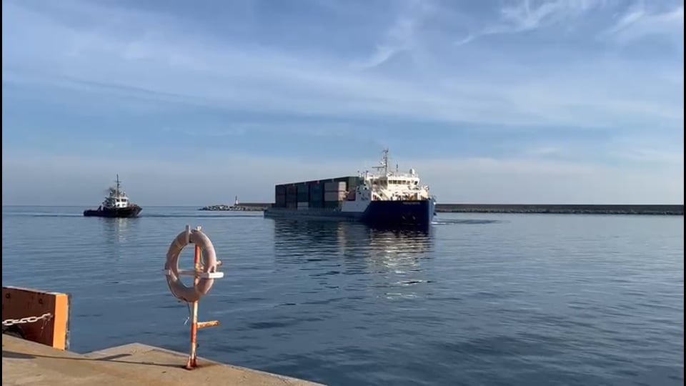 Top Ship Brokers for Efficient Logistics Services