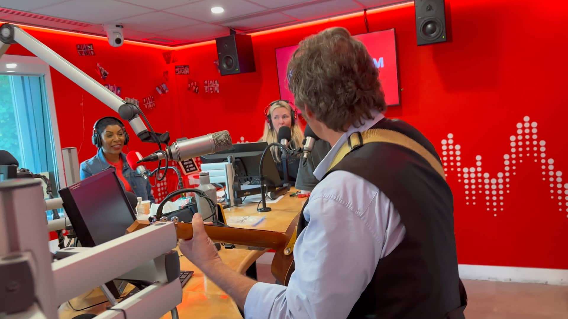 Ian Cooney live en studio on Vimeo