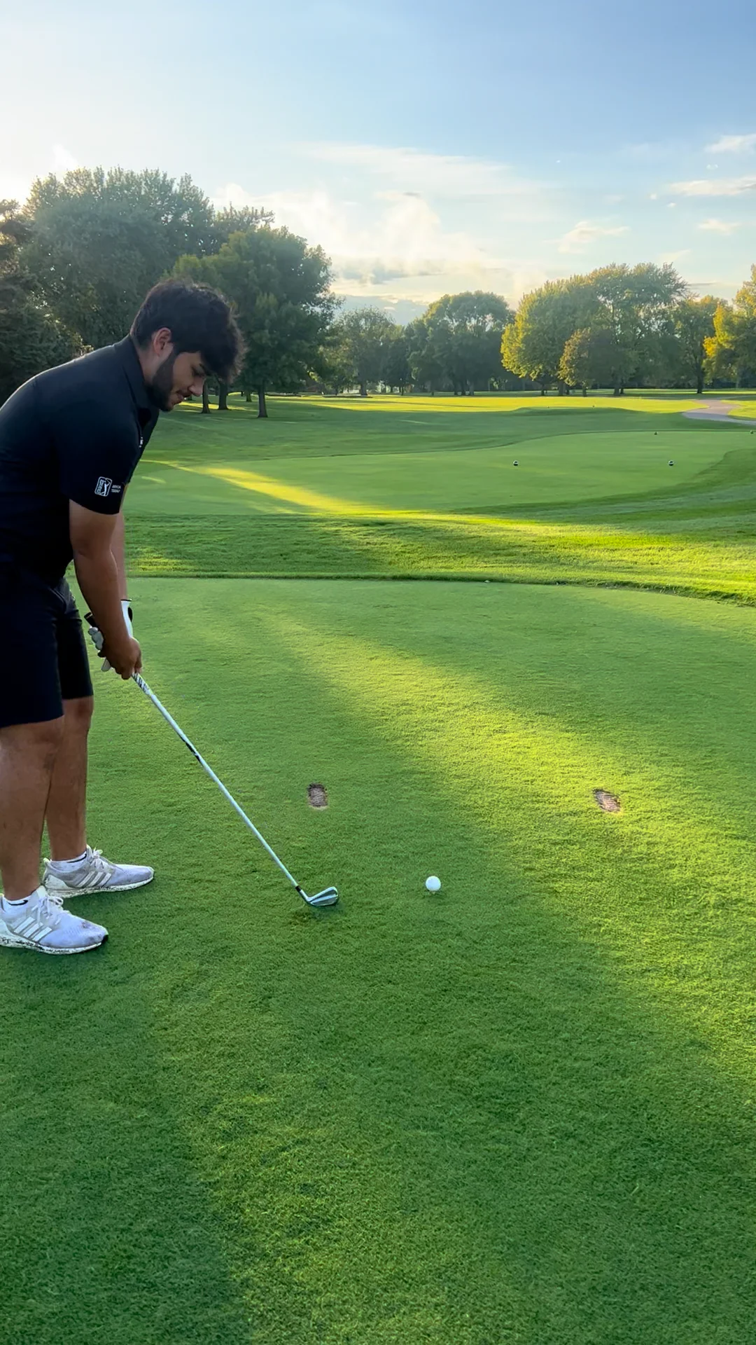 4 Iron Off Tee Box on Vimeo
