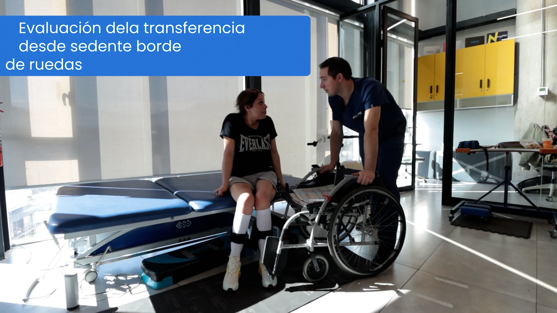 8. Evaluación de la transferencia desde Sedente Borde de Cama a silla ...