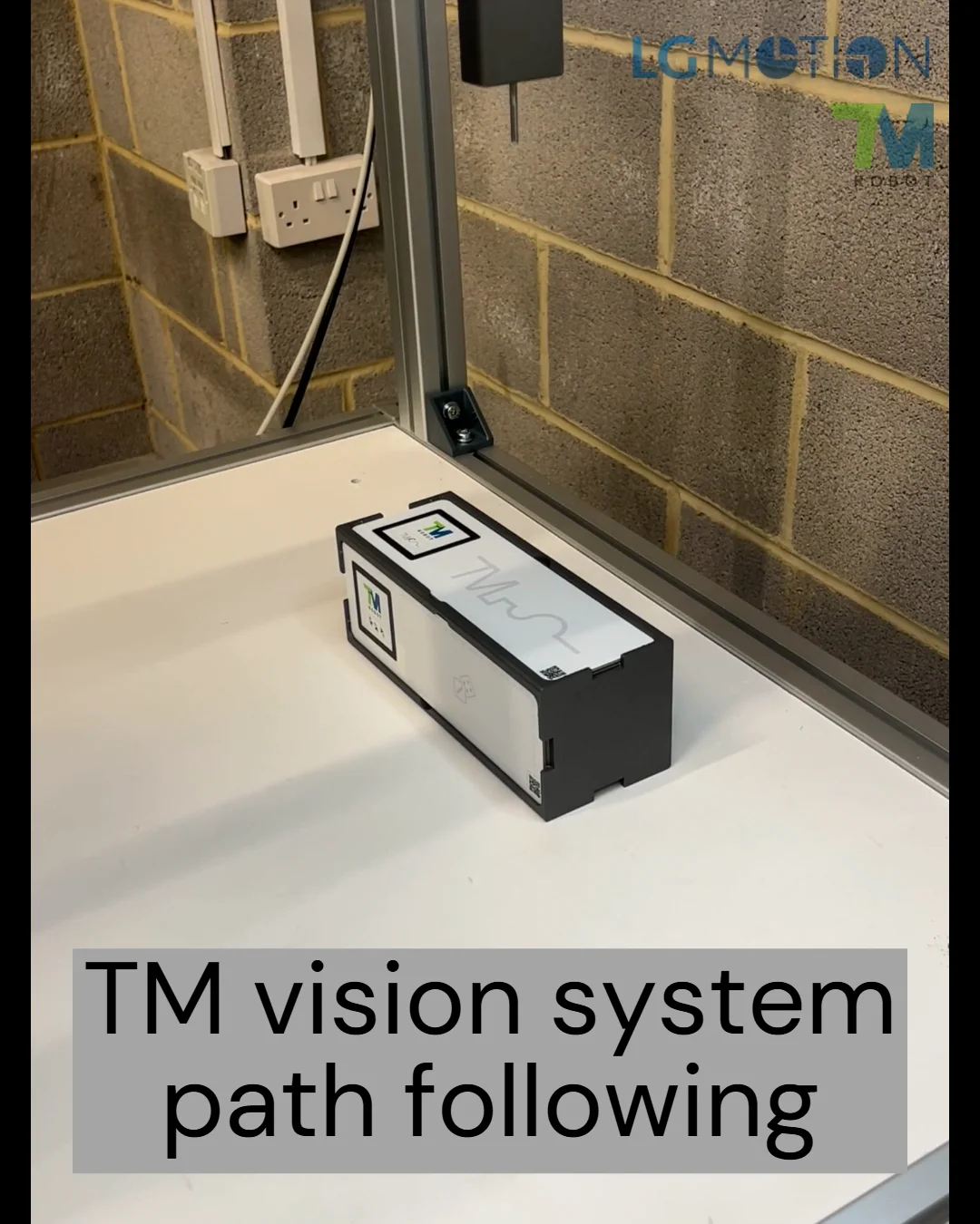Techman Robot - TM vision system path following on Vimeo