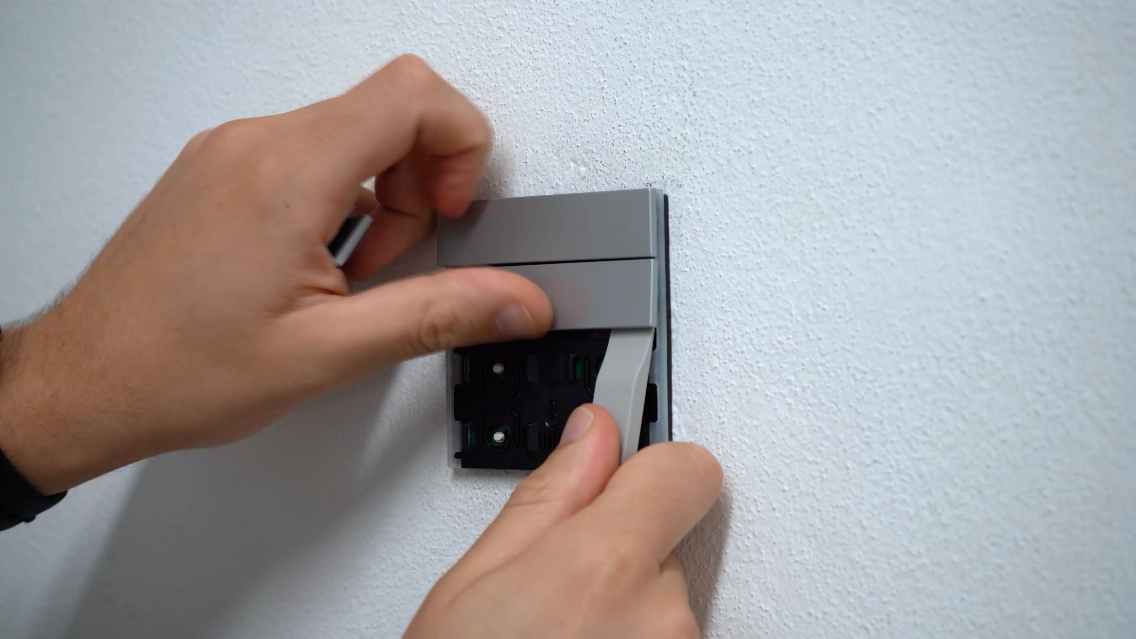 Correct use of the key removal tool - FF Series