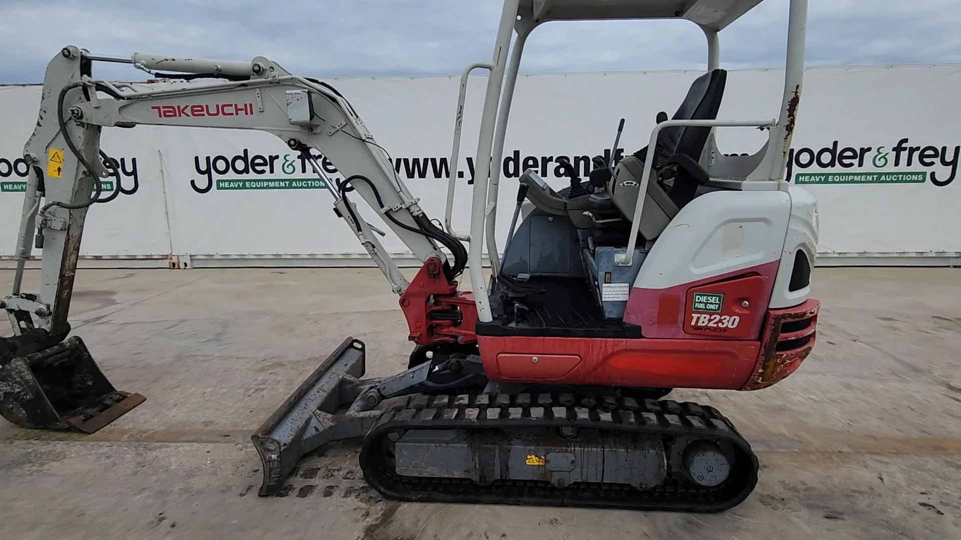 Takeuchi TB230R - Y&F Florida November 23 on Vimeo