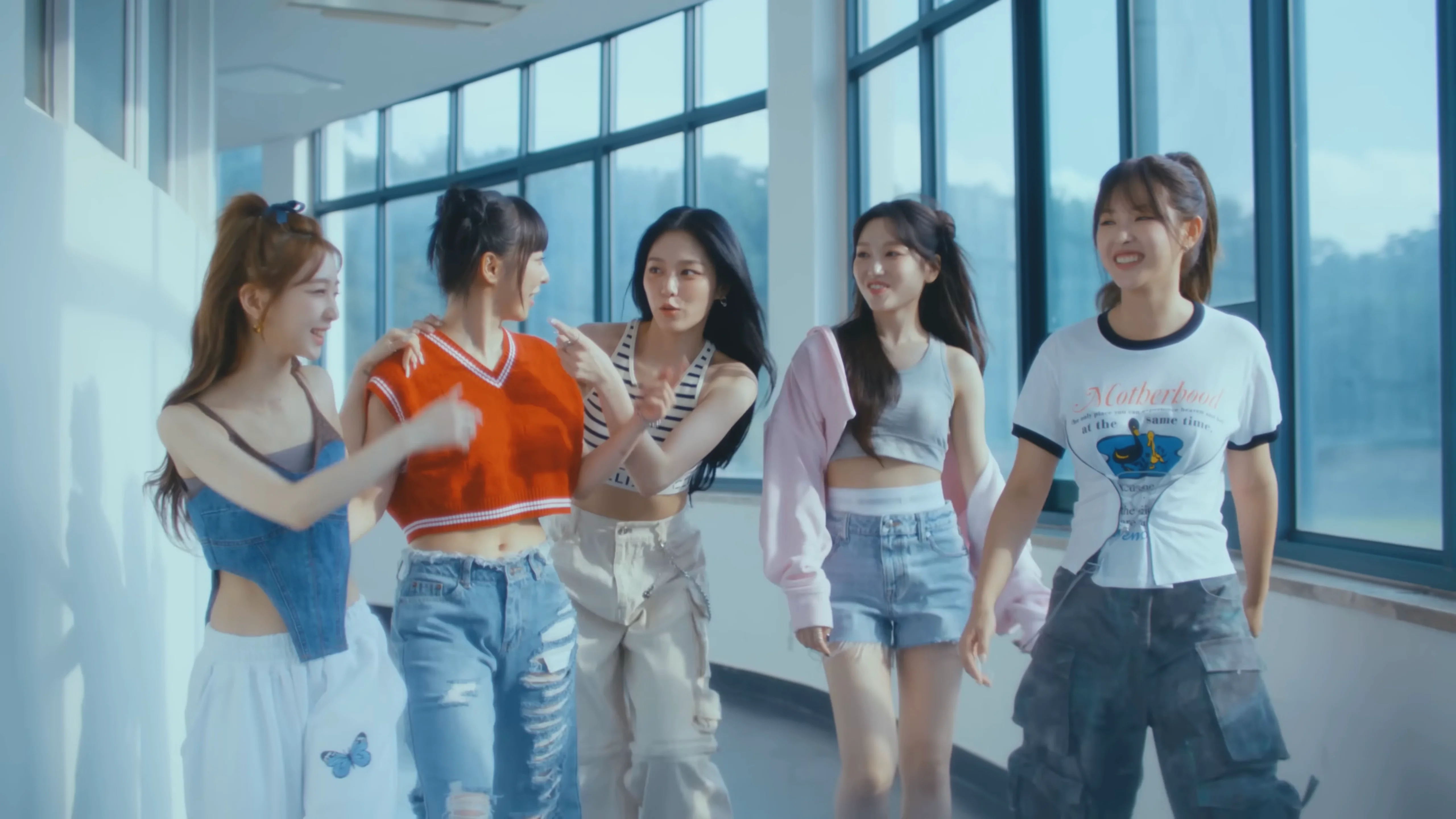 Loossemble - Sensitive MV