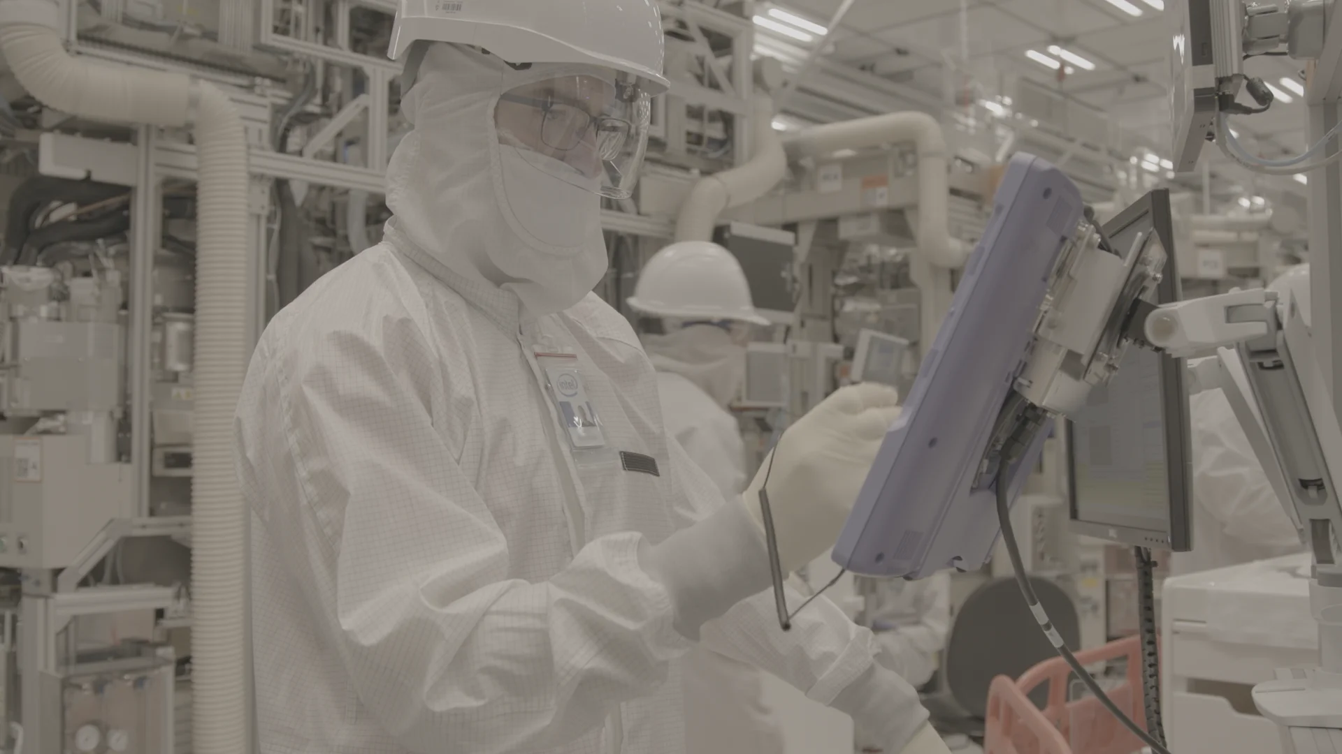 Intel Fab 34 in Leixlip, Ireland (B-Roll)