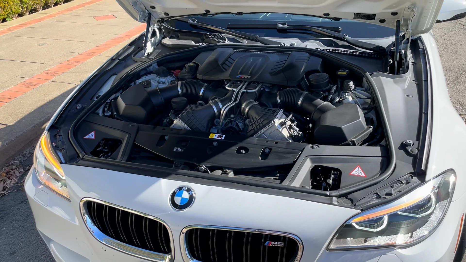 F10 M5 Engine Compartment on Vimeo