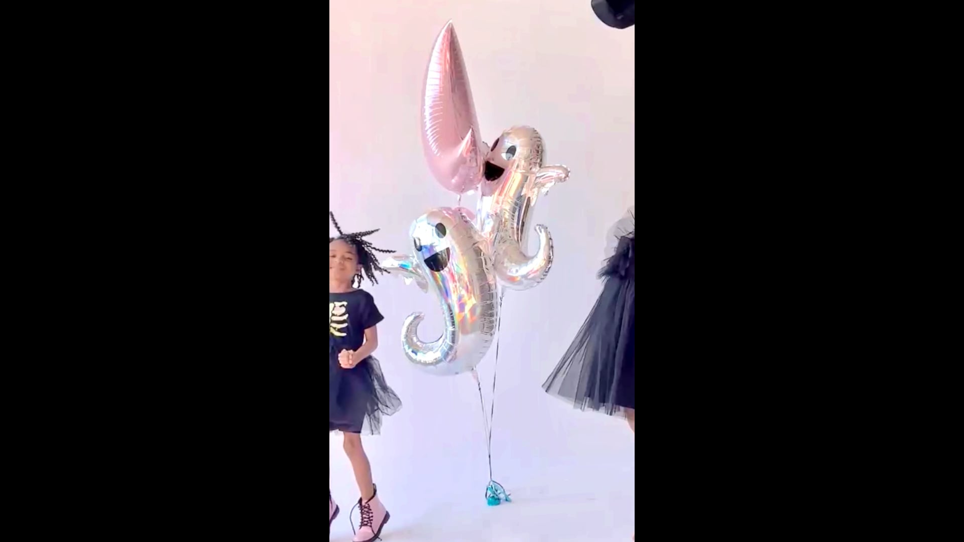 BRONZE BALLOONS - Balloons, Party Decor