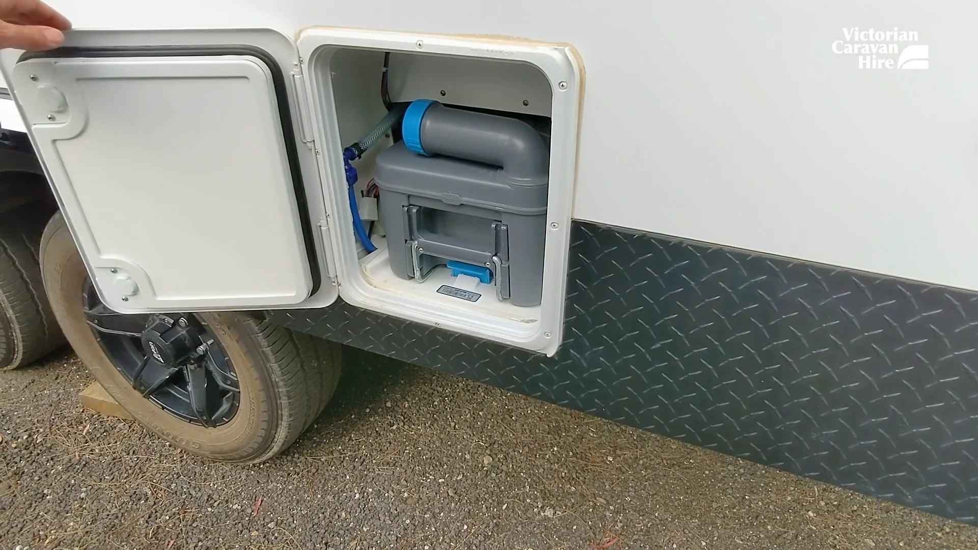 Emptying Toilet Tank on Vimeo