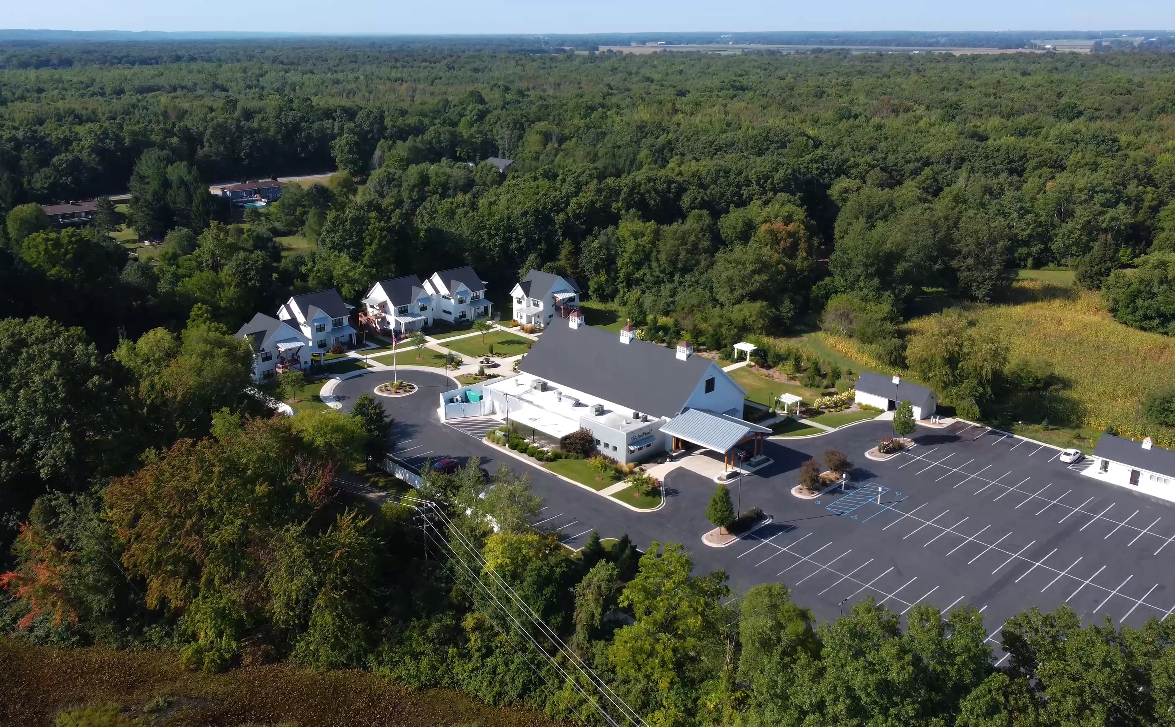 Bay Pointe Woods Highlights