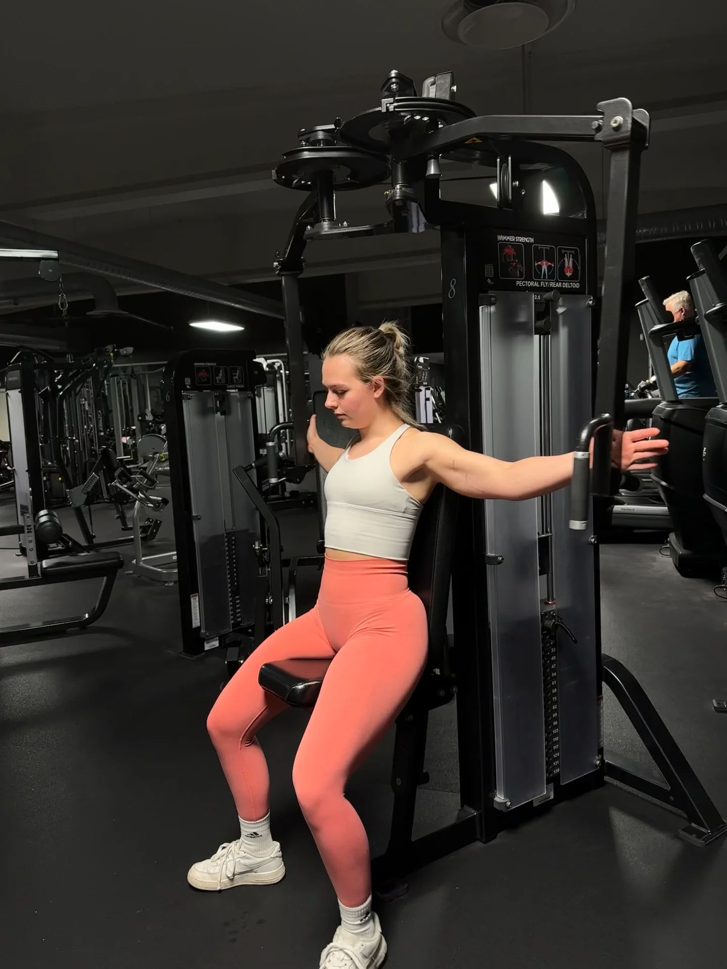 Flyes i maskin on Vimeo