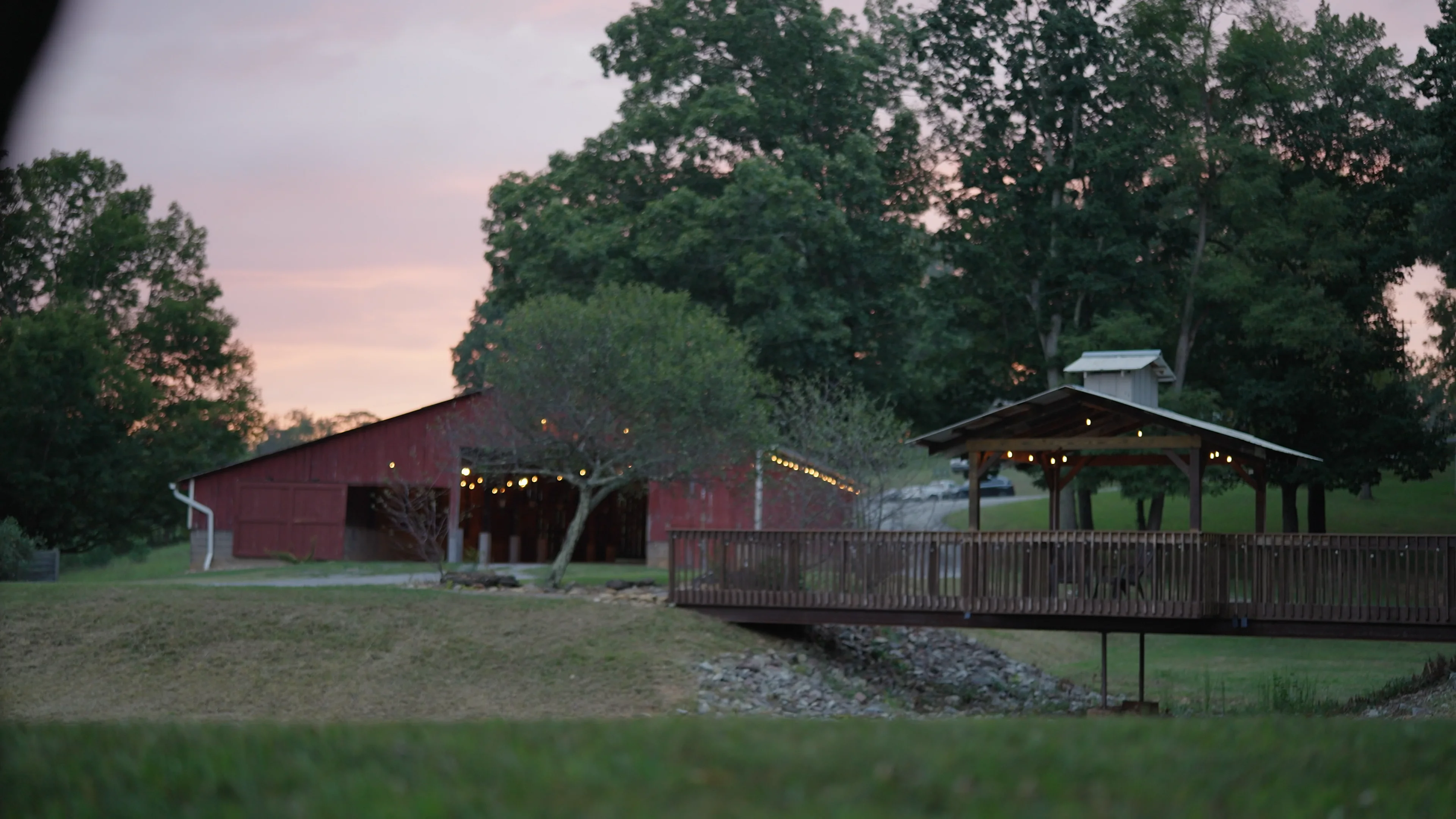 The Wedding of Dylan & Emilee Lowry on Vimeo