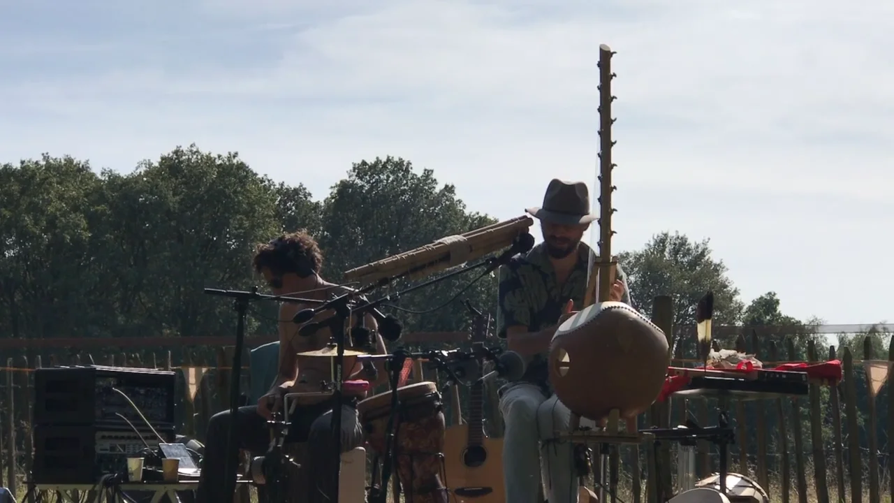 Live Music Ecstatic Dance door Inti Sound bij de Minnebrug. on Vimeo