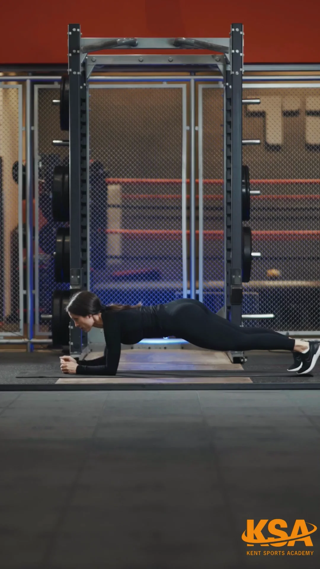 Crawling plank Siham on Vimeo