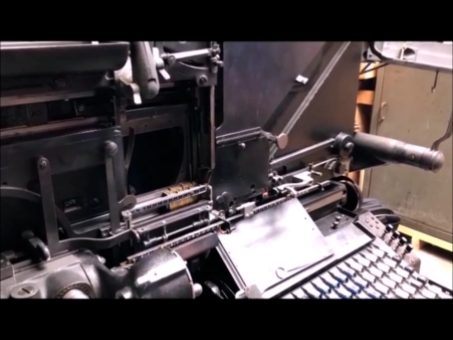 12 Linotype-Intertype dubbelvet film en tekst on Vimeo