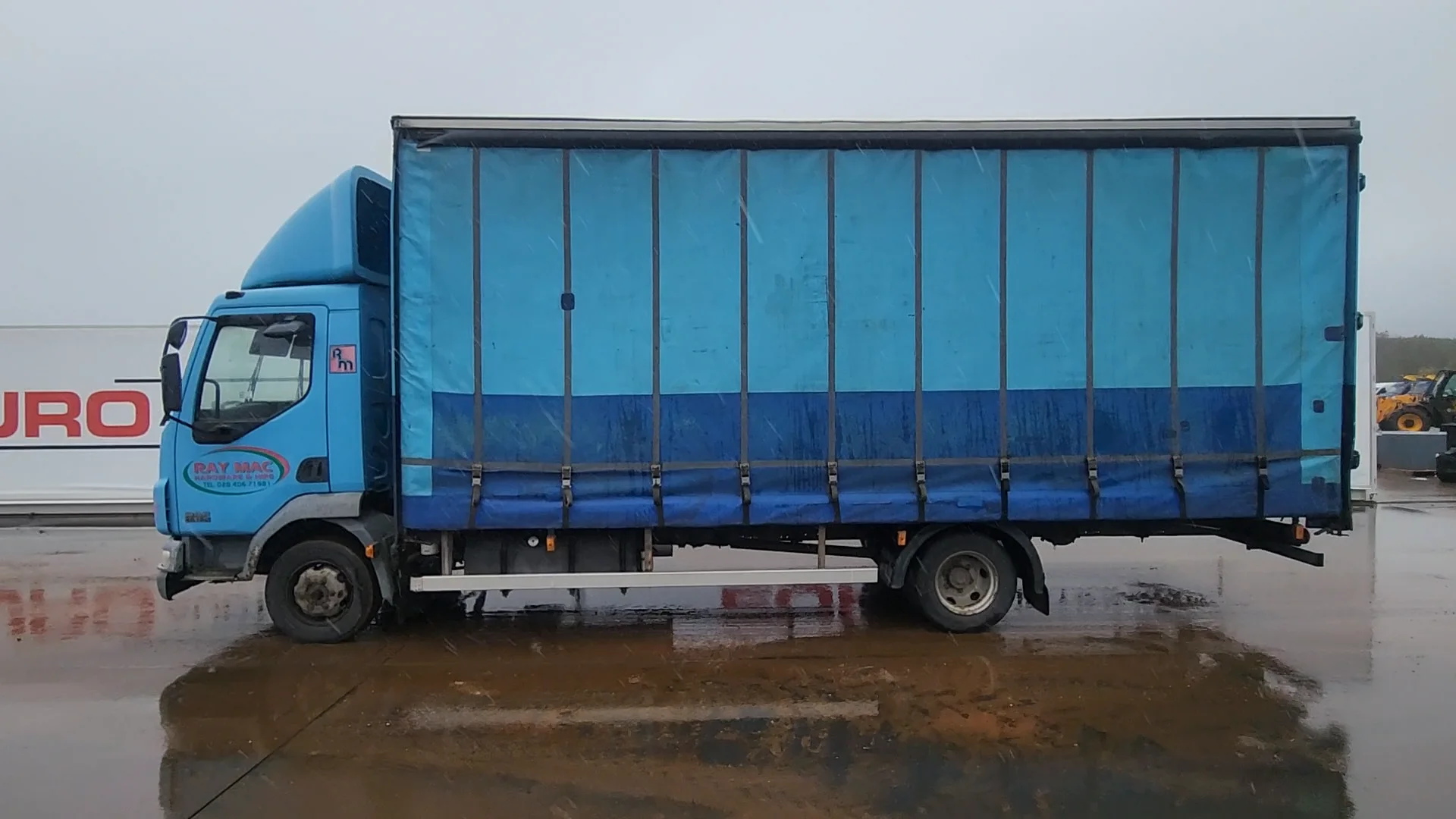 DAF LF45.150 4x2 Curtainsider Lorry - Dromore October 23 on Vimeo