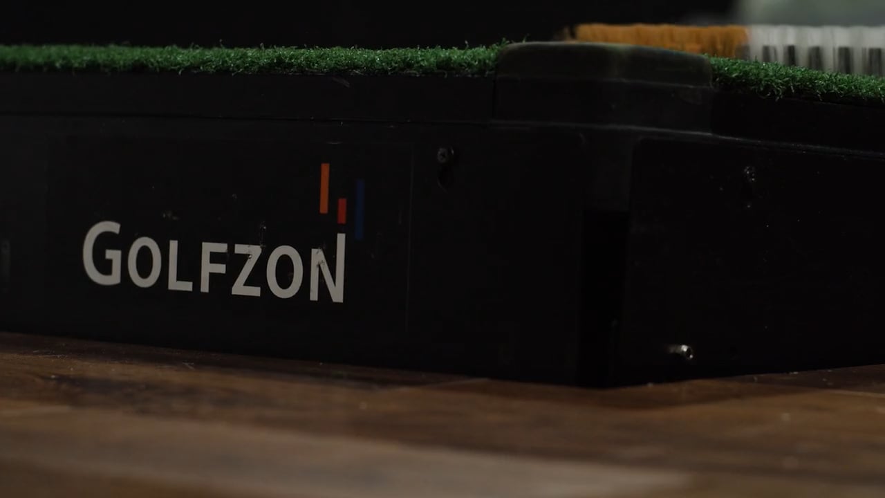 Mulligans Indoor Golf