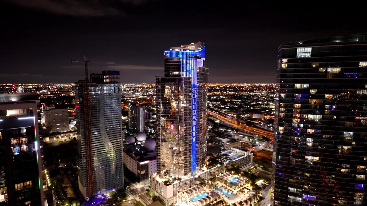 Israel War - World's Tallest Digital Israeli Flag Flies in Solidarity ...